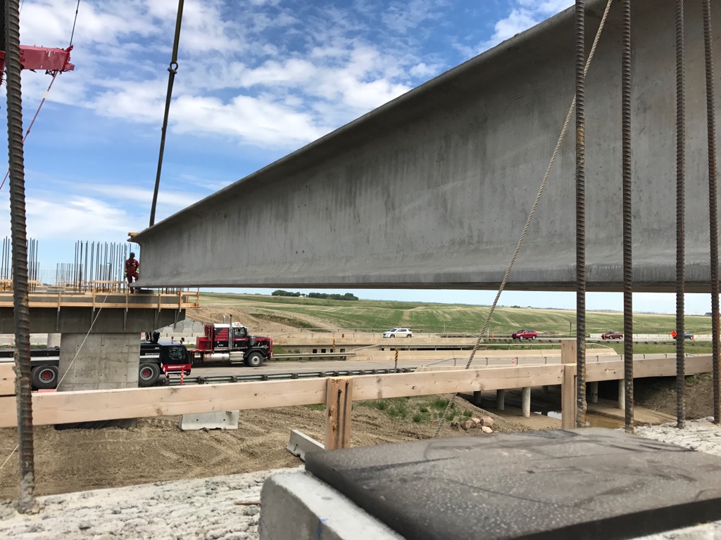 Bridge 31 – NU Girder Installation 20-June-2017 close up | Regina Bypass