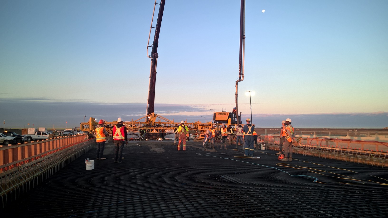 Photo Gallery – Pinkie Road Bridge Pour - Regina Bypass